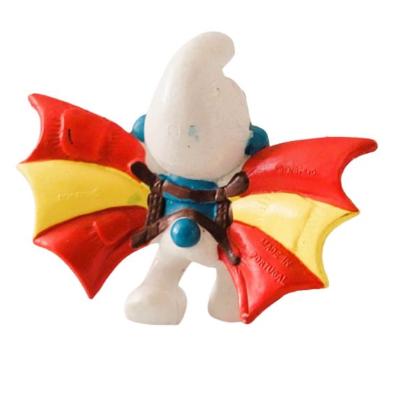 Toys | 1978 Vintage Pvc Miniature Toy Figure Hang Glider Smurf Wings ...